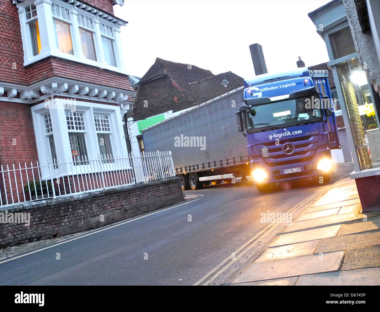 Lorries Lorry High Resolution Stock Photography and Images - Alamy