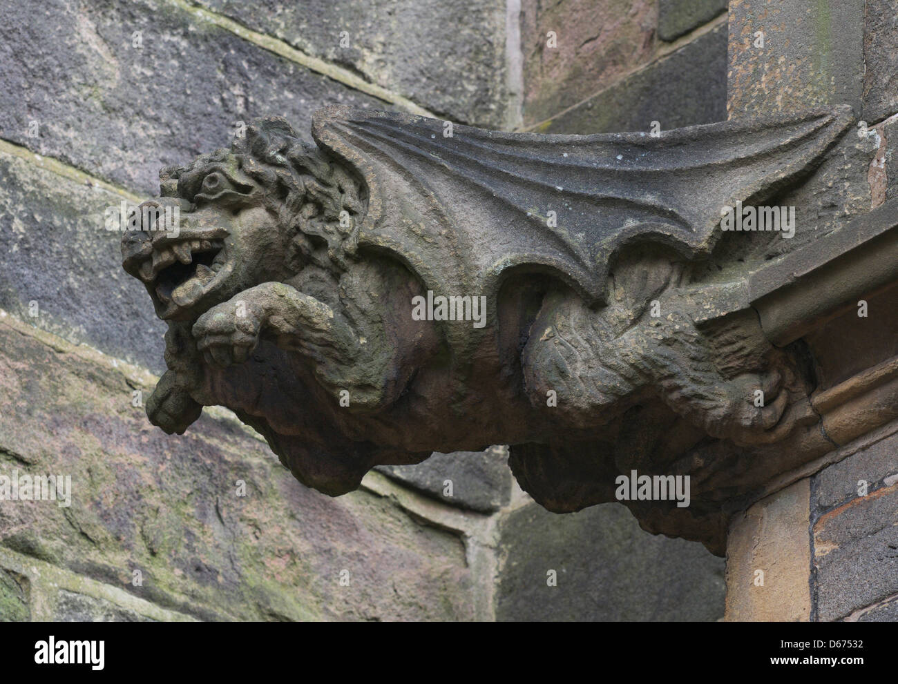 Grotesque gargoyle church hi-res stock photography and images - Alamy