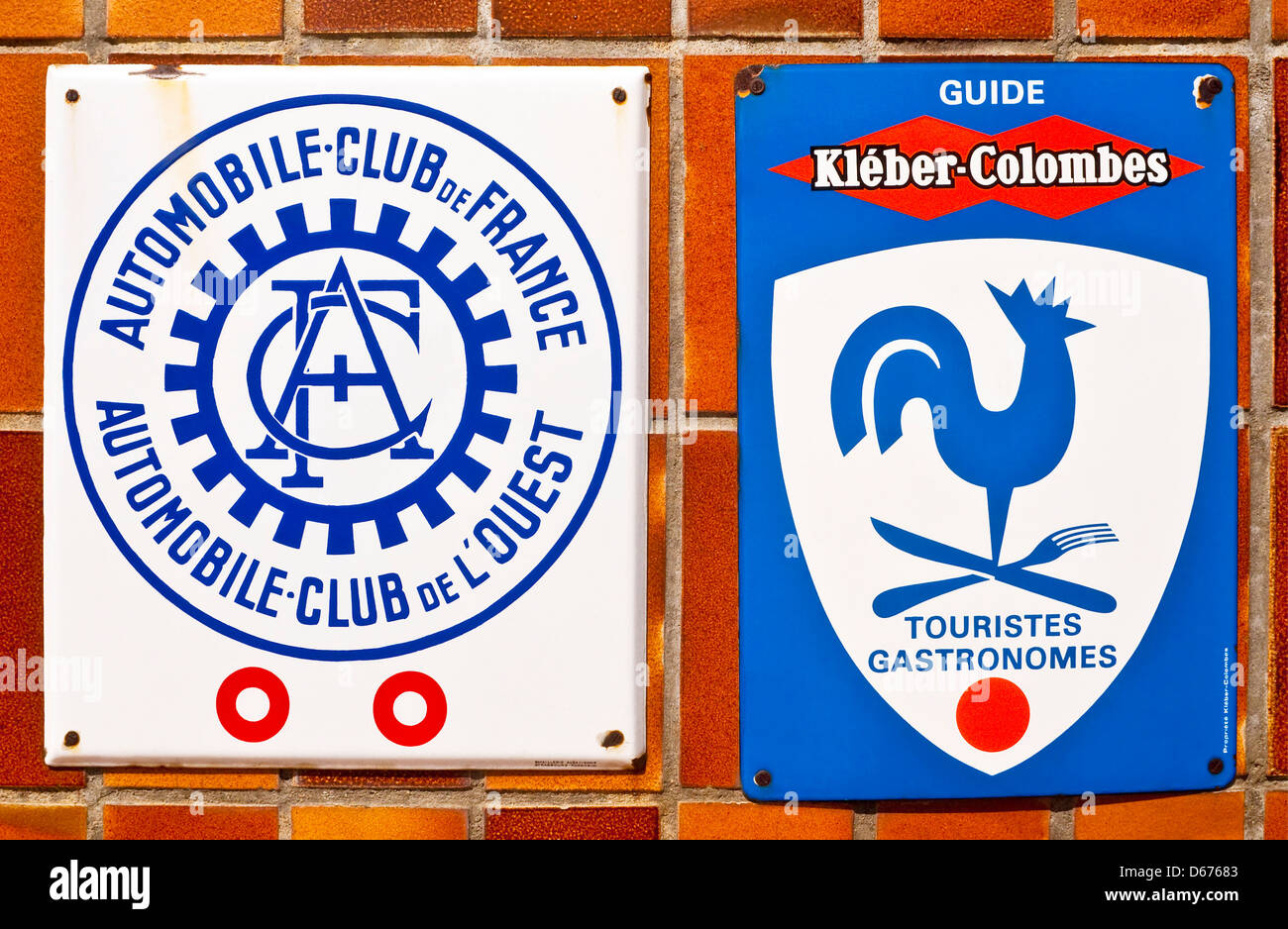 Enamel signs hi-res stock photography and images - Alamy