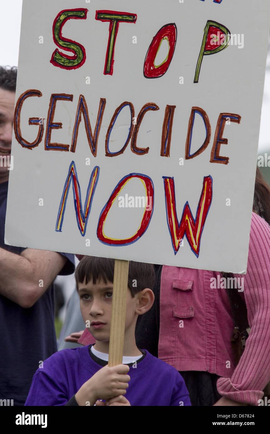 Los Angeles, California, USA. 14th April, 2013. A boy hold a sign as ...