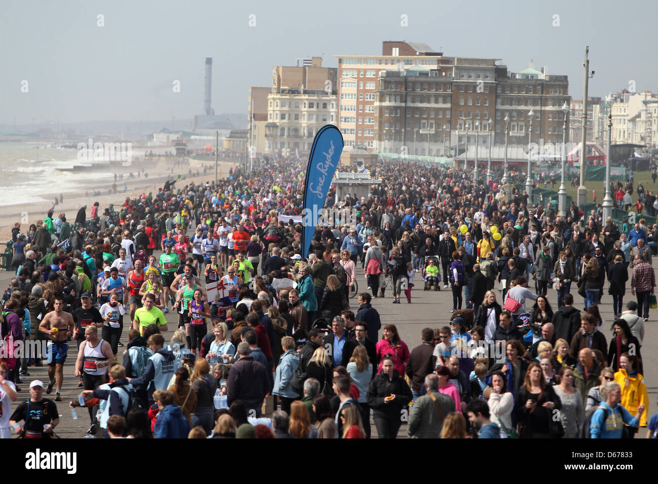 Brighton marathon action hi-res stock photography and images - Alamy