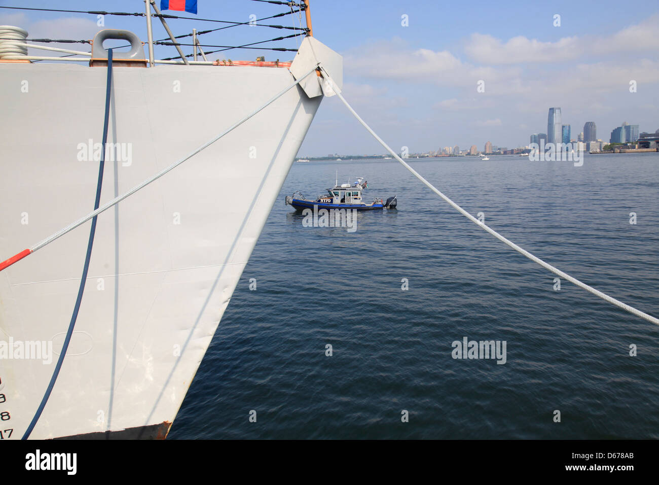 Tug fleet hi-res stock photography and images - Alamy
