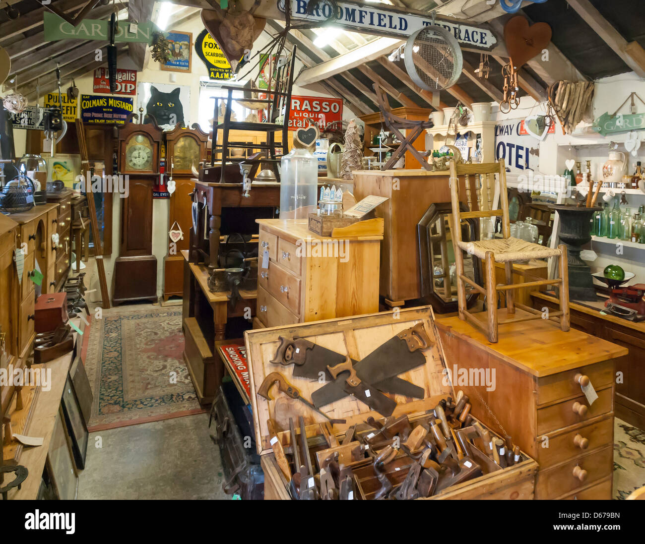 Old country farm hi-res stock photography and images - Alamy