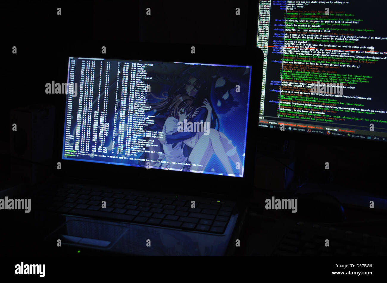 Linux logo hi-res stock photography and images - Alamy