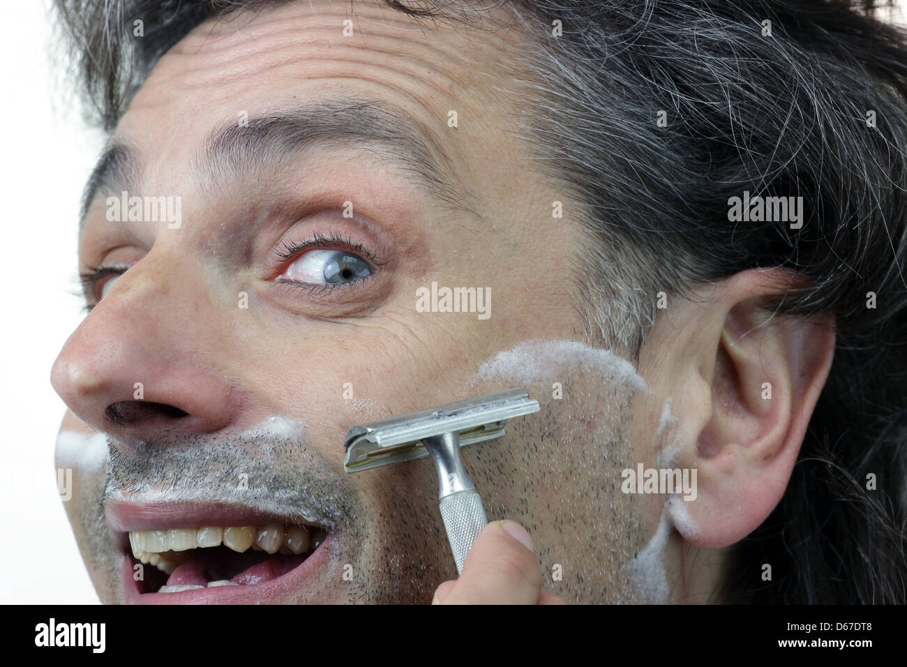 Razor blade using hi-res stock photography and images - Alamy