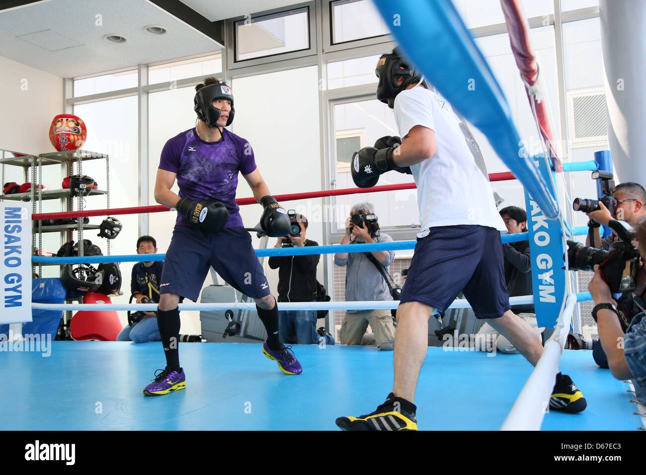 L-R Ryota Murata, Keita Obara (JPN), APRIL 13, 2013 - Boxing : Ryota ...