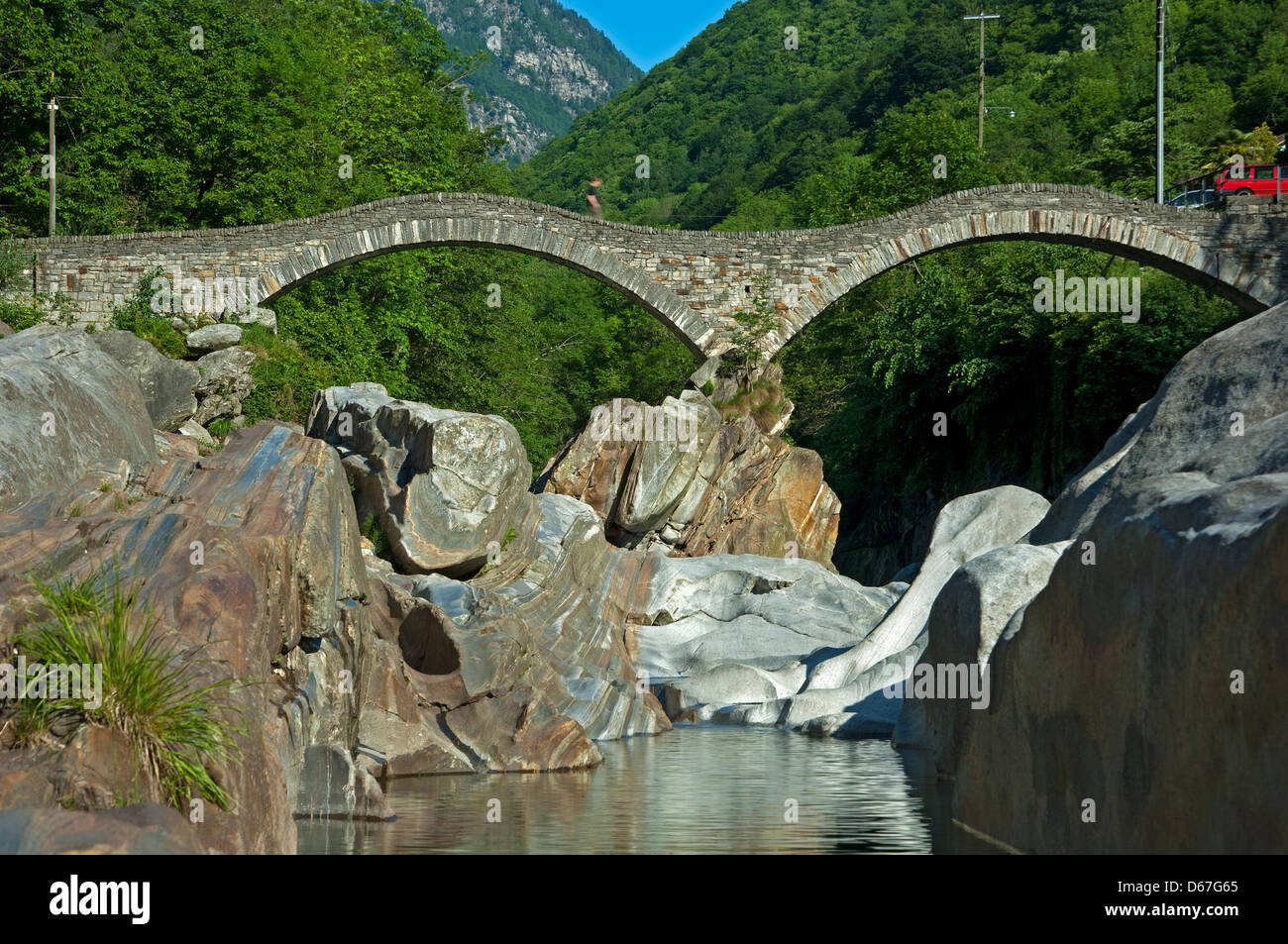 Historic double arch stone bridge Ponte dei Salti, Lavertezzo, Verzasca ...