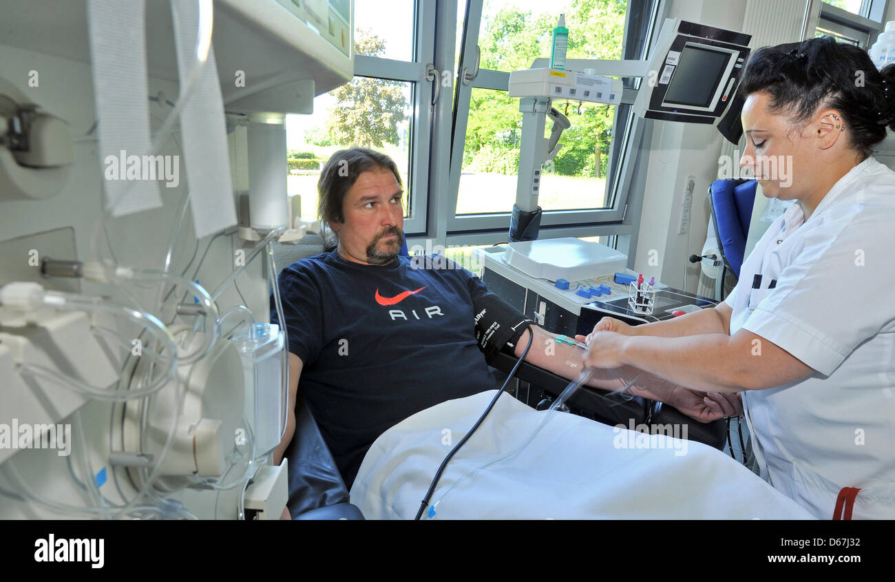 German red cross nurse hi-res stock photography and images - Alamy