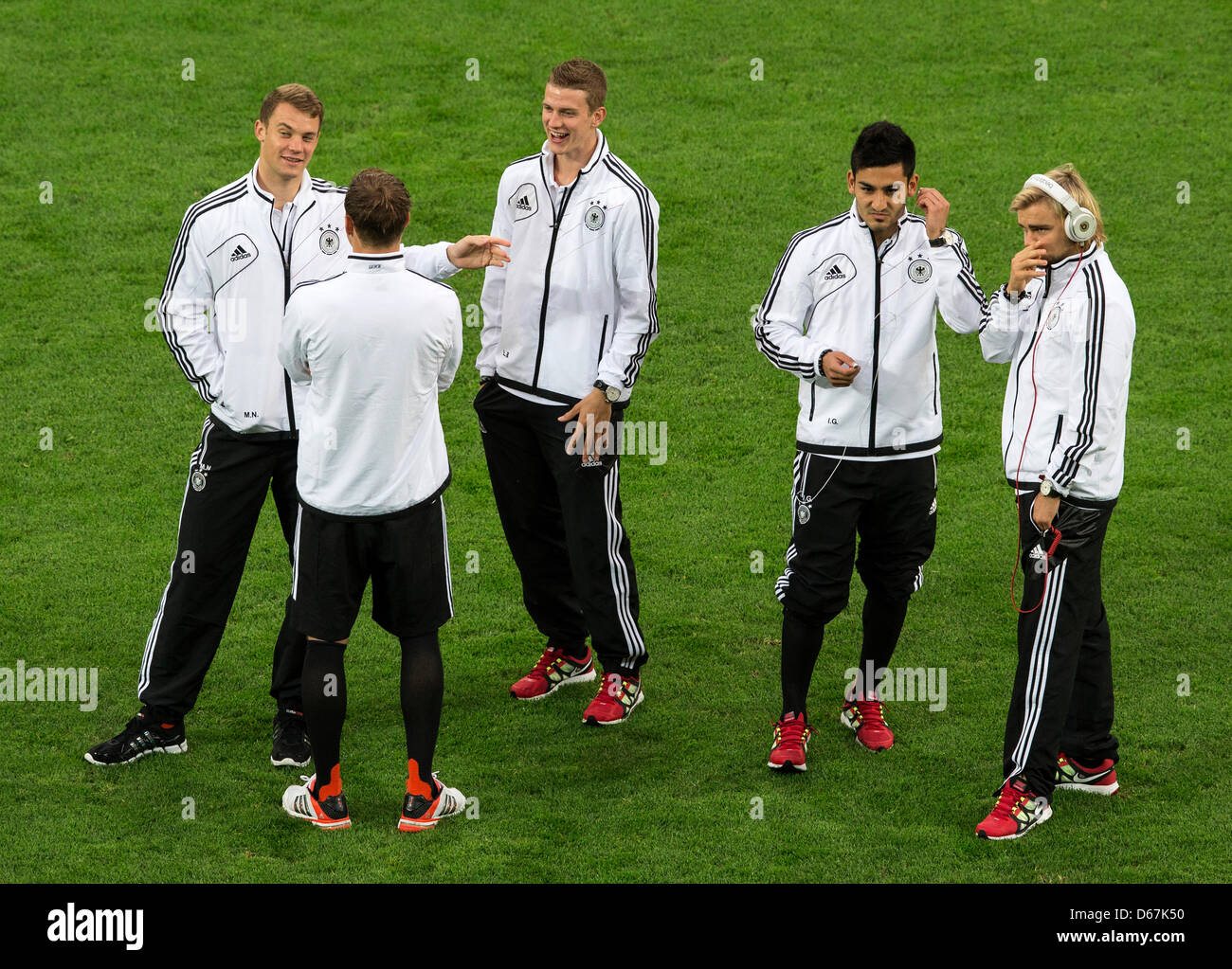 Germany's goalkeeper Manuel Neuer (L) , Lars Bender (C) and Ilkay ...