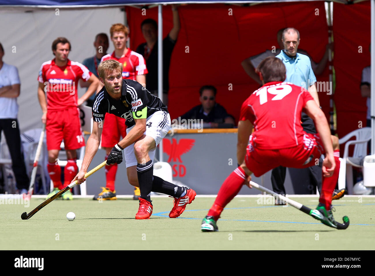 Germany's Maximilian Mueller (l) and Belgium's Felix Denayer (r) are ...