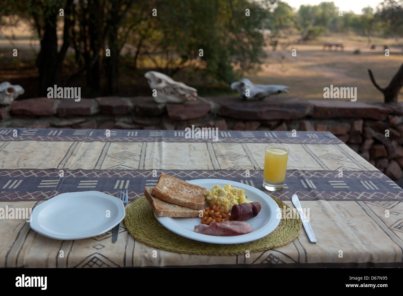 Dining table safari lodge hi-res stock photography and images - Alamy