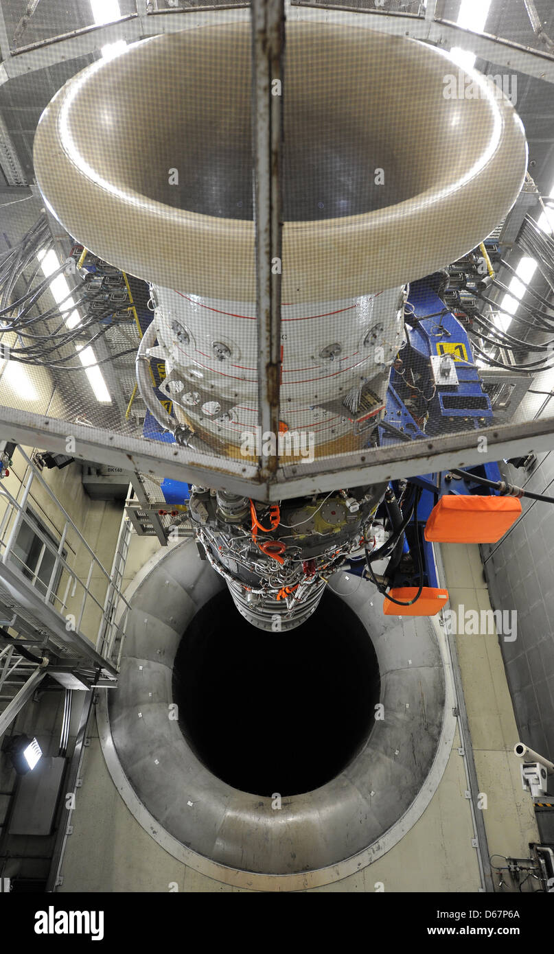 Engine test cell hi-res stock photography and images - Alamy