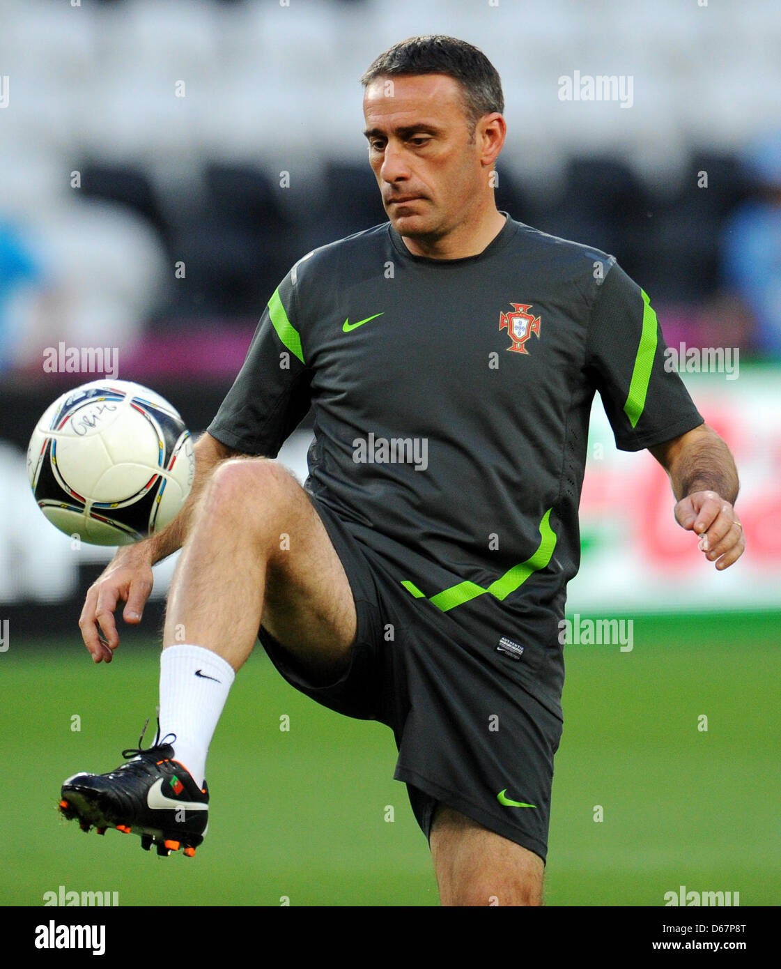 Portuguese national team coach hi-res stock photography and images - Alamy