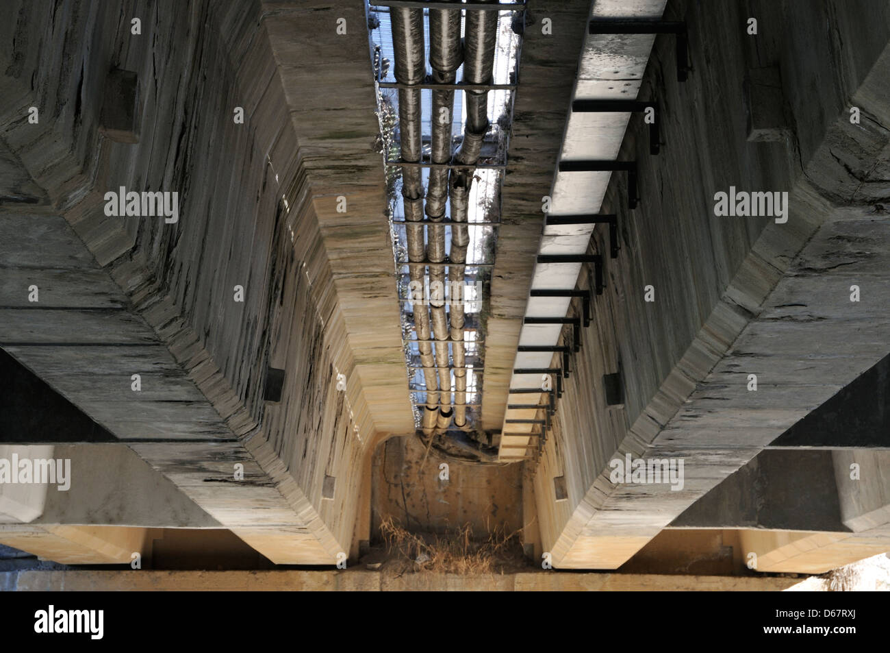 structure under a bridge Stock Photo - Alamy