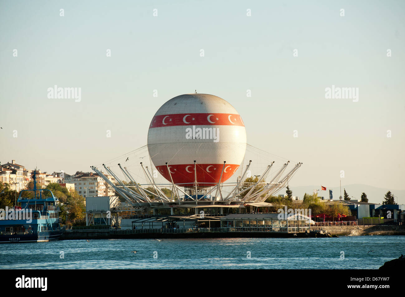 Türkei, Istanbul, Kadiköy, Blick auf den Stadtteil Kadiköy Stock Photo ...