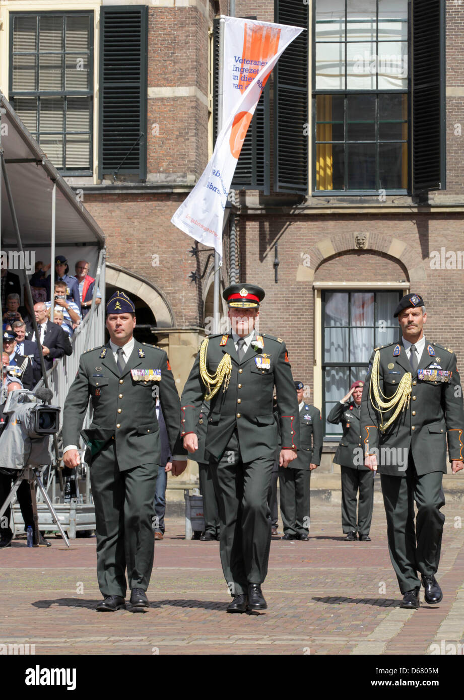 Prince Willem-Alexander of The Netherlands (C) attend the military ...