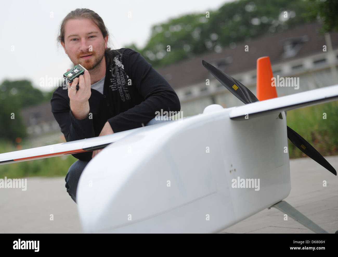 Micro air vehicle hi-res stock photography and images - Alamy