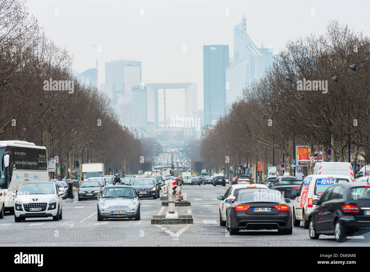 Paris has the worst traffic jams in Europe. View on Paris business ...