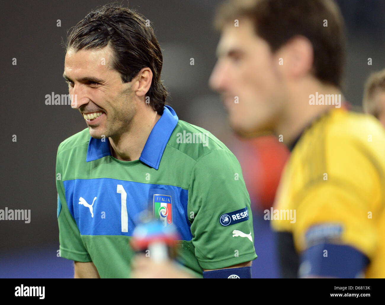 Soccer laugh laughs laughing hi-res stock photography and images - Alamy