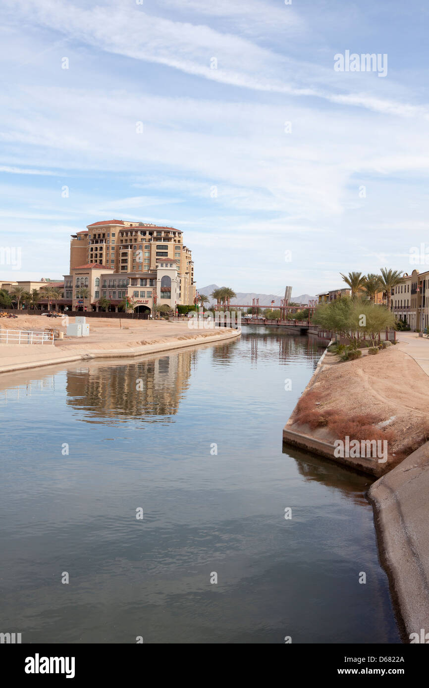 Arizona Canal in Scottsdale, Arizona, USA Stock Photo - Alamy