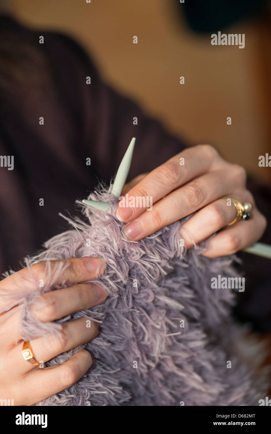 Knitting pin hi-res stock photography and images - Alamy