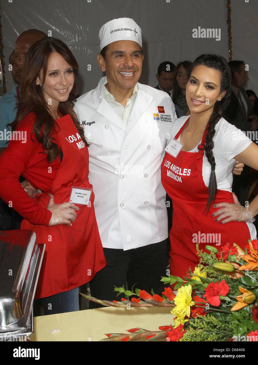 Jennifer Love Hewitt, Mayor Antonio Villaraigosa, Kim Kardashian 75th ...