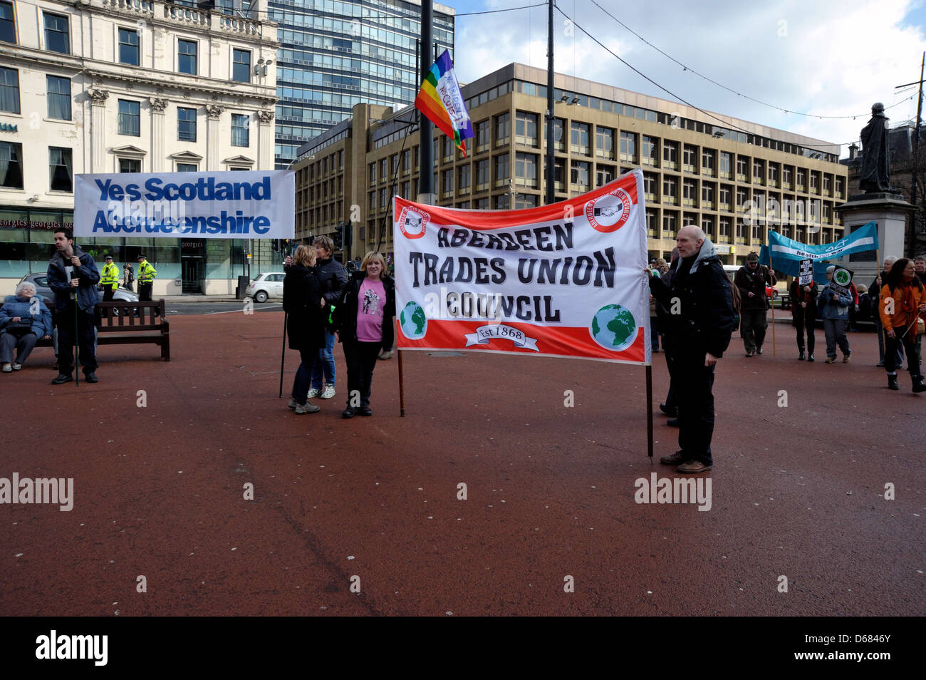 Cnd banner cut trident hi-res stock photography and images - Alamy