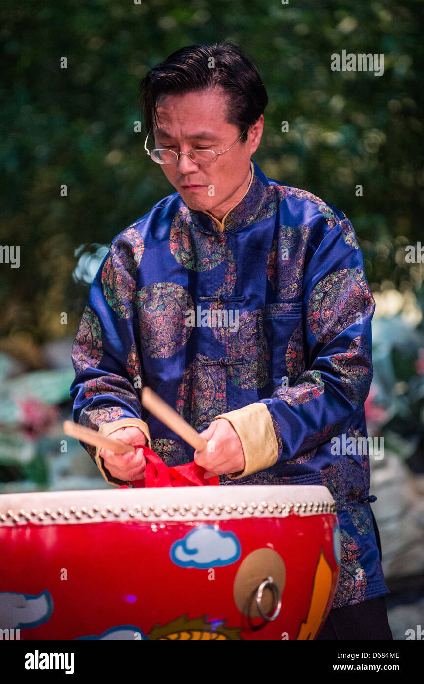 Chinese musician perform during the Chinese New Year celebrations at ...