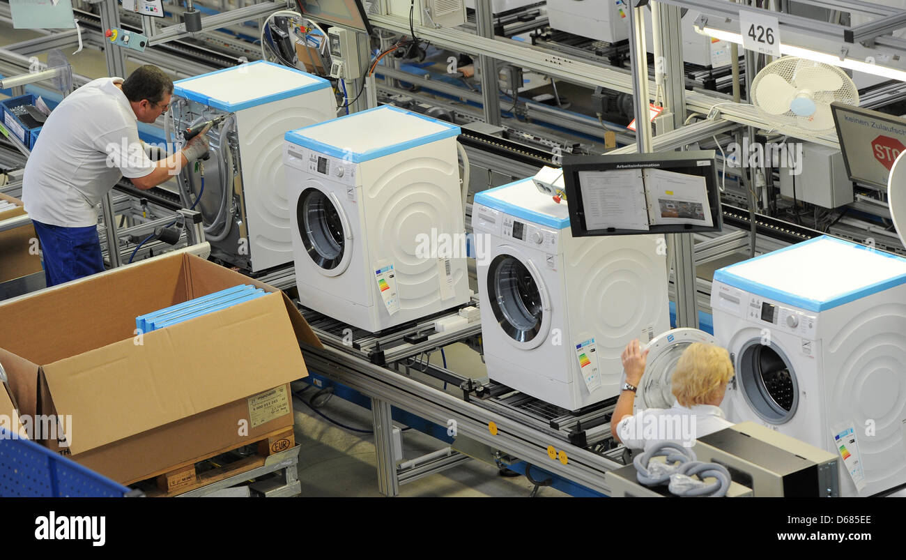 Manufacturing of washing machines High Resolution Stock Photography and ...