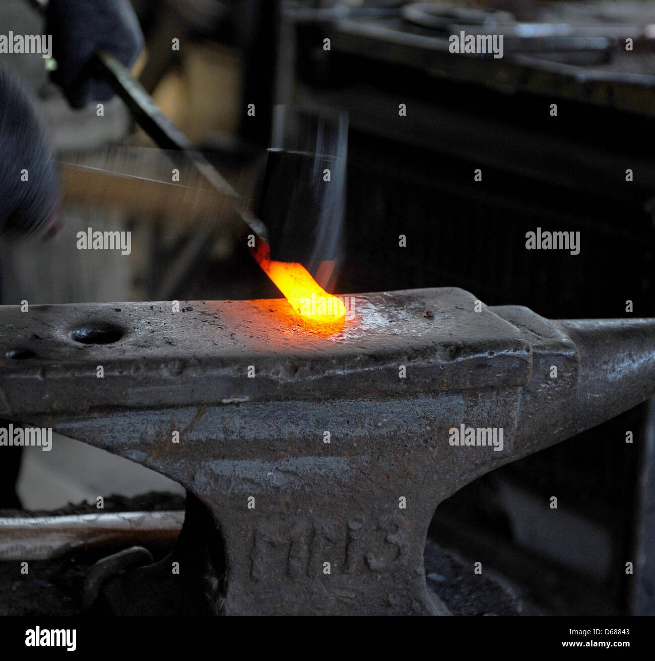 Traditional smithery hi-res stock photography and images - Alamy