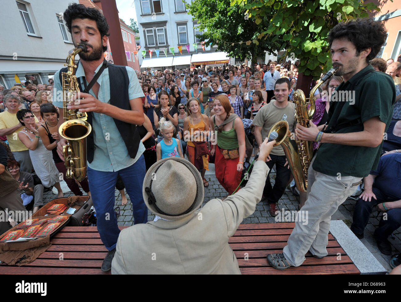 Visitors dance to the music of Sumsum from Israel at Germany's biggest ...