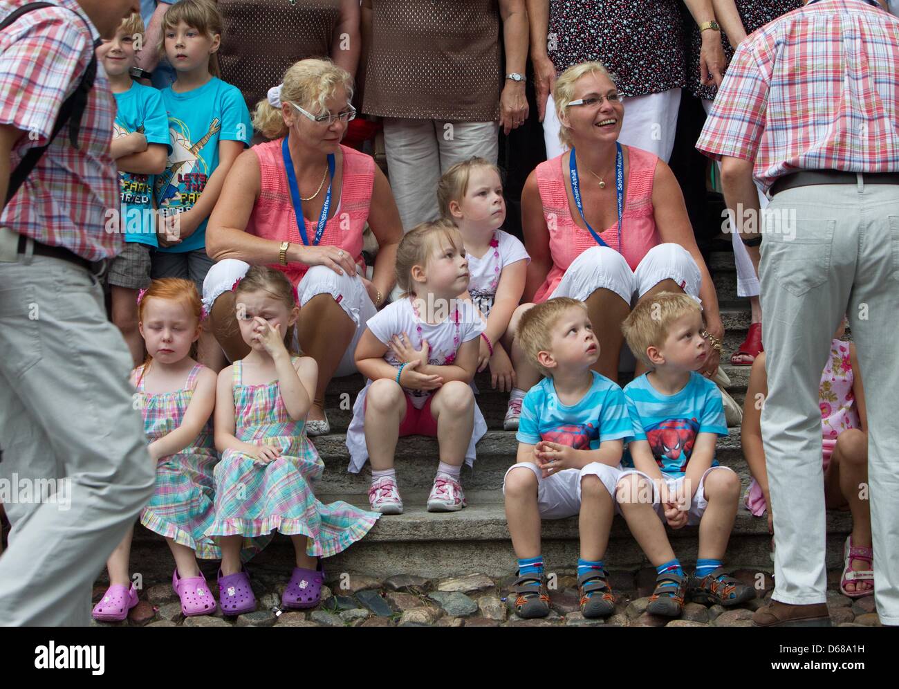 Twins of all ages gather for a meeting of the twins in Lutherstadt ...