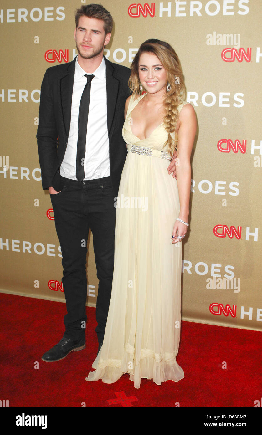 Miley cyrus liam hemsworth cnn heroes hi-res stock photography and ...