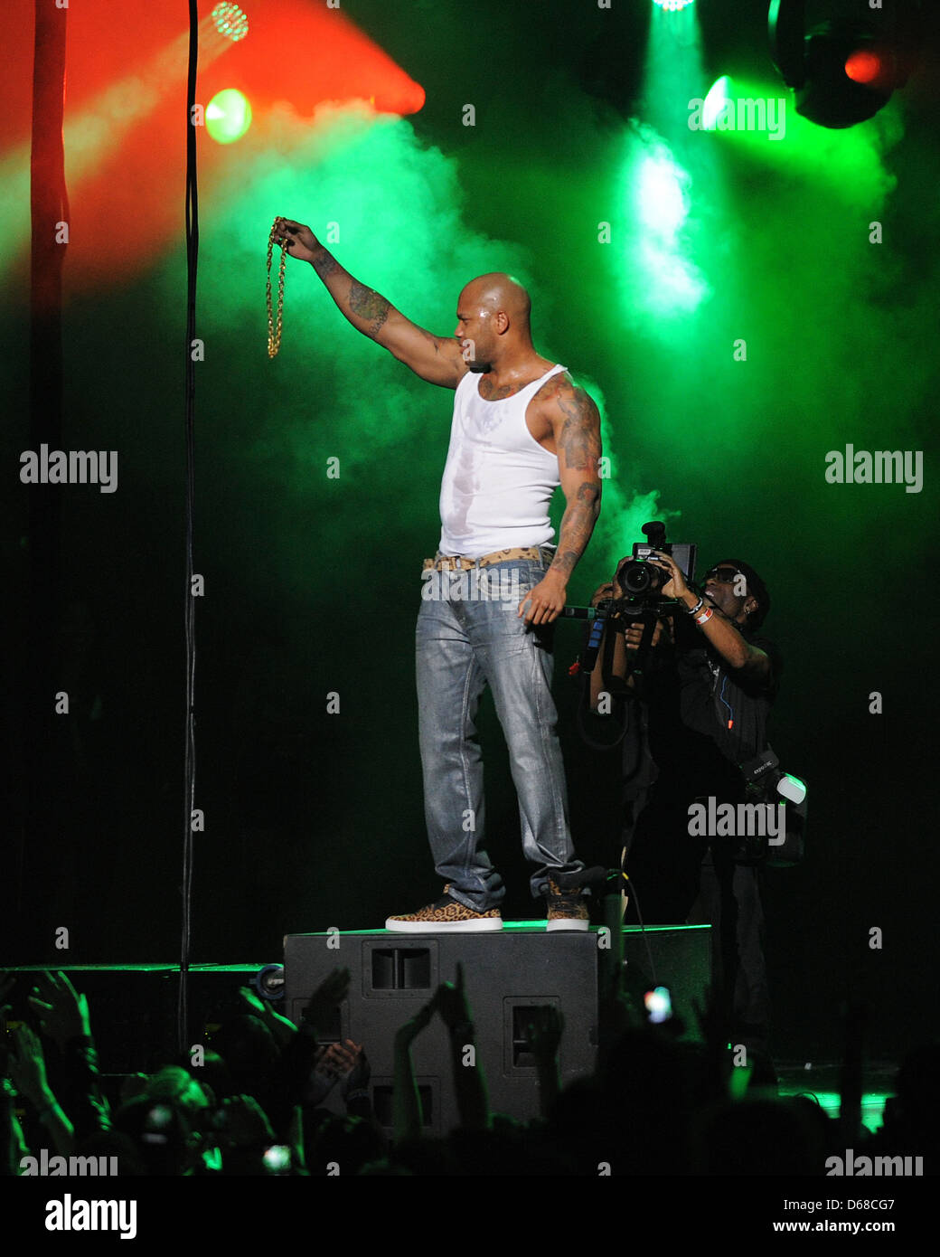Flo Rida performing live during the Y100 Jingle Ball at the Bank ...