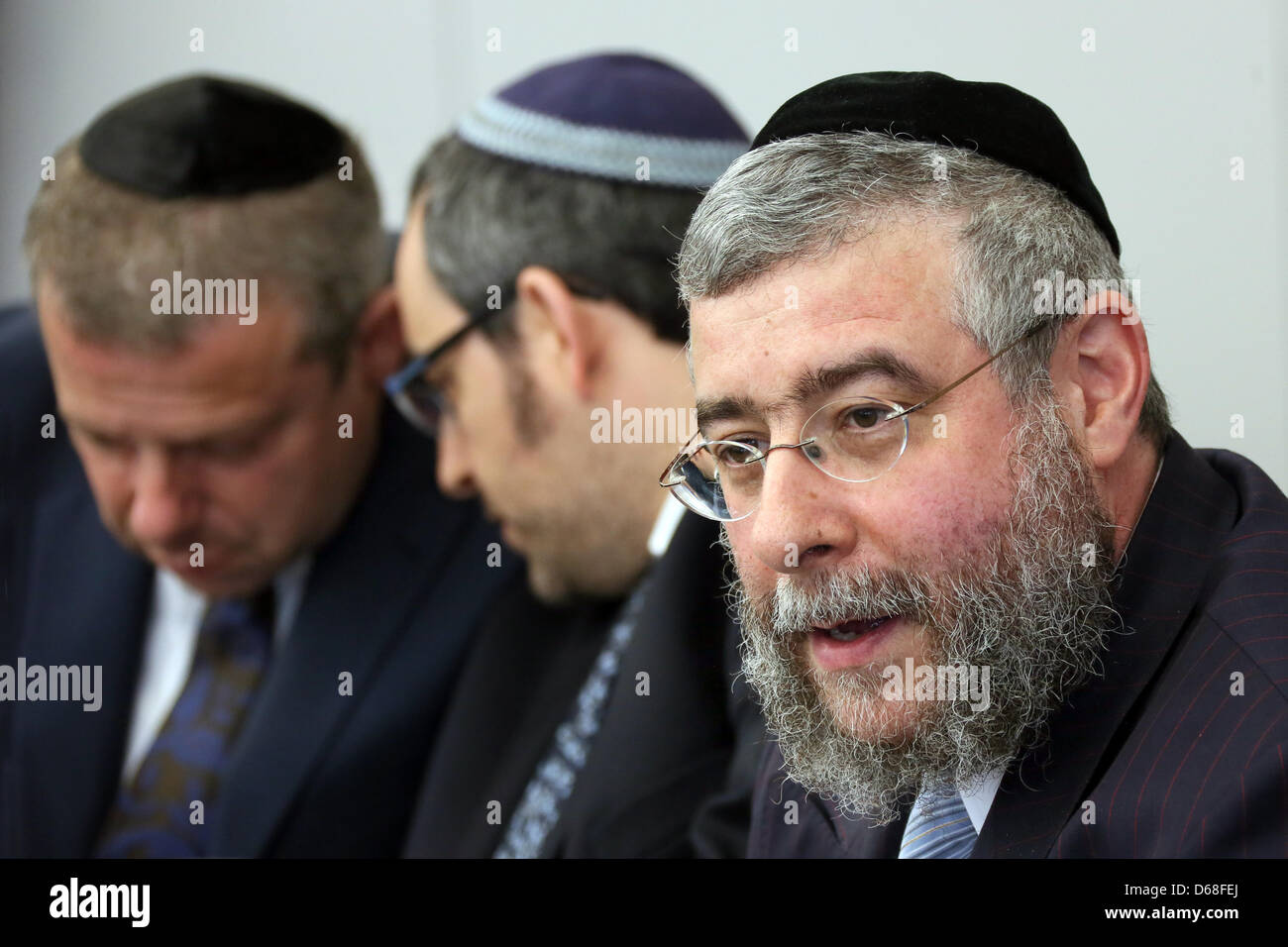 President of the Conference of European Rabbis, Pinchas Goldschmidt (R ...