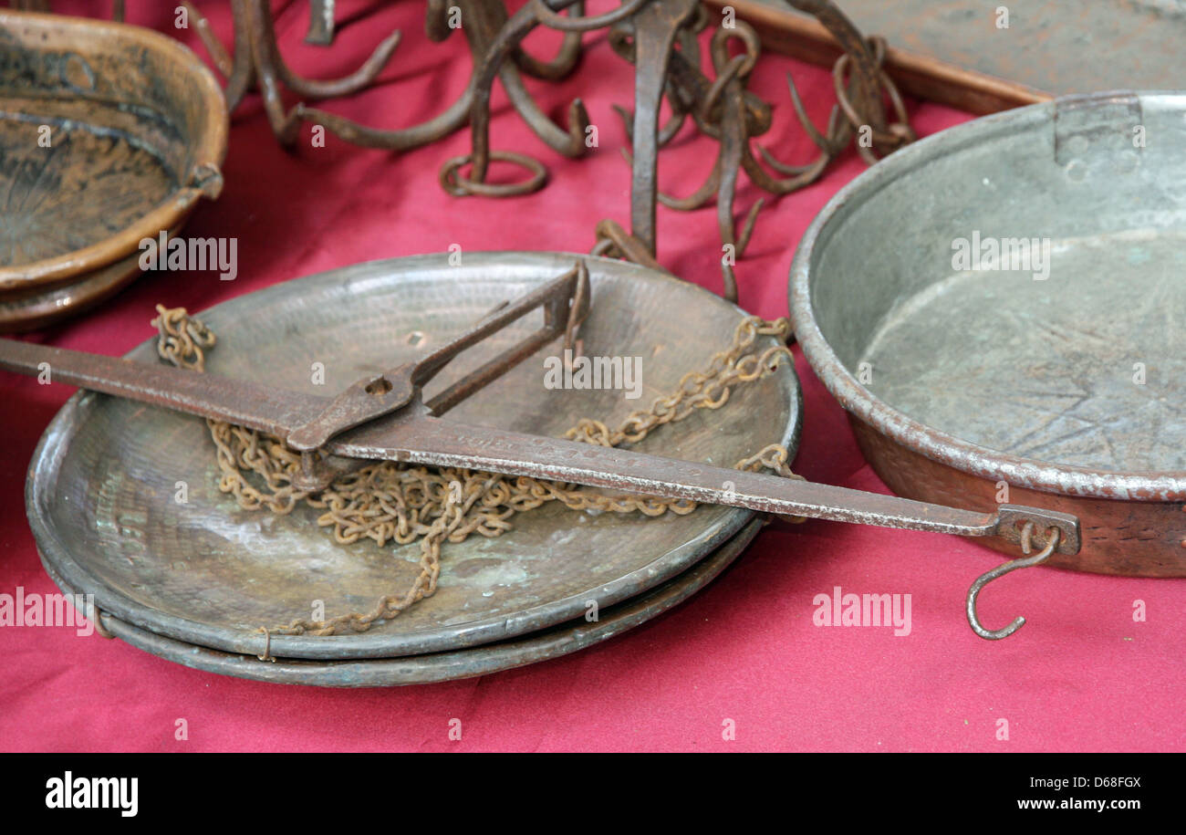 Rusty weighing scale antique goods to the market of vintage things ...