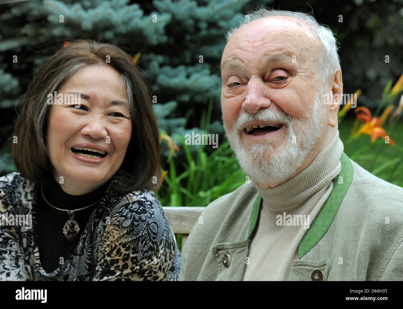 Star conductor Kurt Masur and his wife soprano Tomoko Masur stand in ...