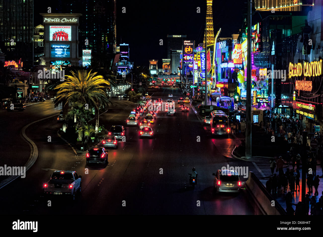 Night scene along strip hi-res stock photography and images - Alamy