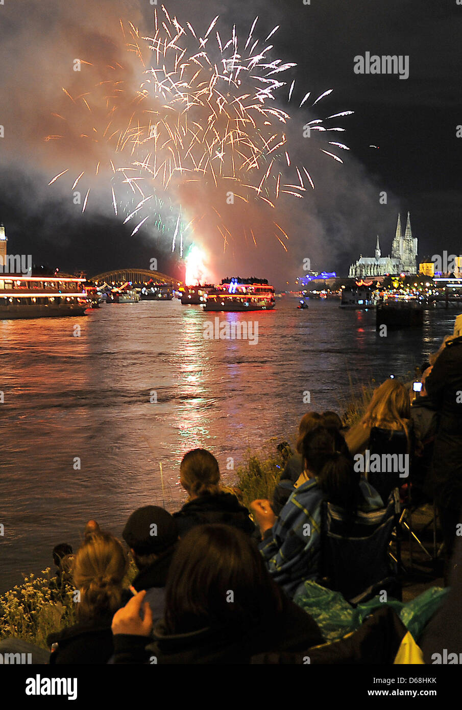 Fireworks light up the night sky during the festival 'Cologne Lights ...
