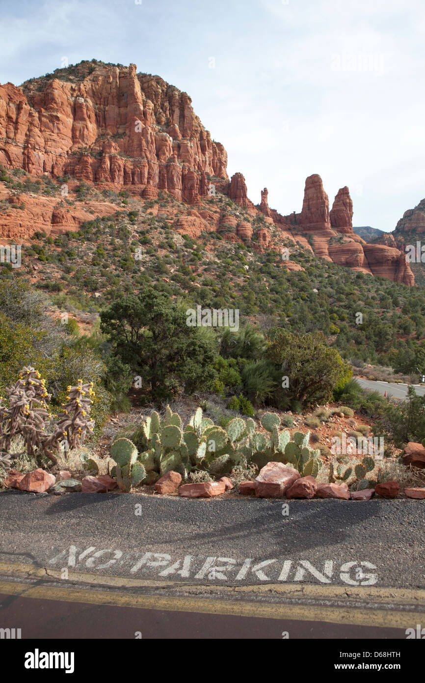 Sedona eroded sedimentary rock formation hi-res stock photography and ...