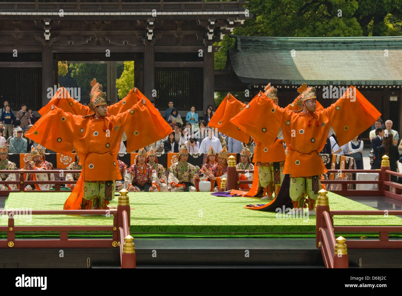 Dancers at Showa Day Ceremony, Meiji Jingu, Tokyo, Japan Stock Photo ...