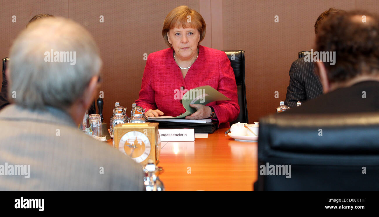 German Chancellor Angela Merkel (CDU) opens the cabinet meeting at the ...