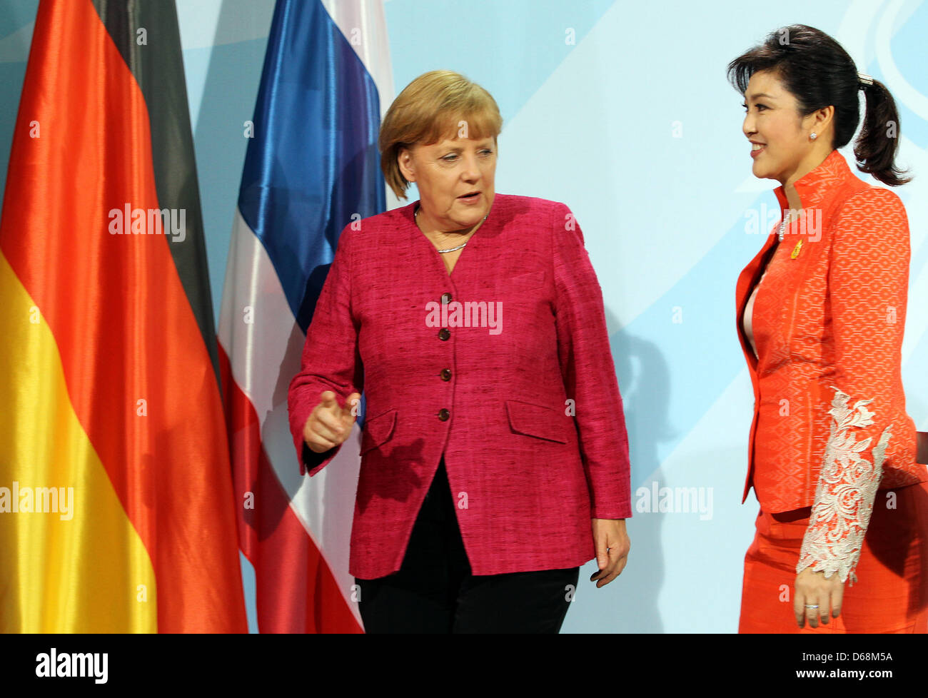 German Chancellor Angela Merkel (CDU, L) and Thai Prime Minister ...