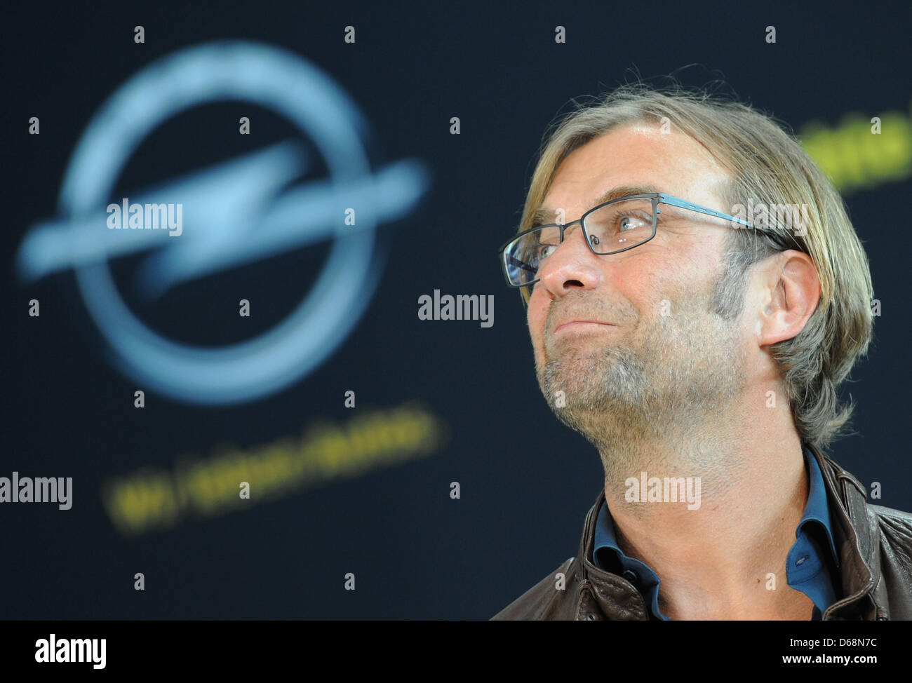 Sponsor opel hi-res stock photography and images - Alamy
