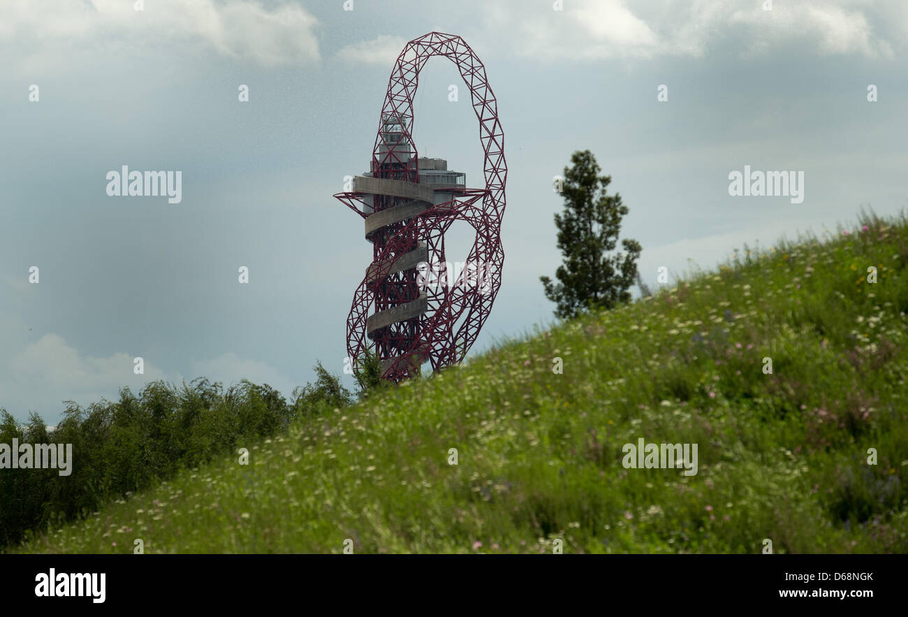 A detail of the ArcelorMittal Orbit, a 115 meter high observation tower ...