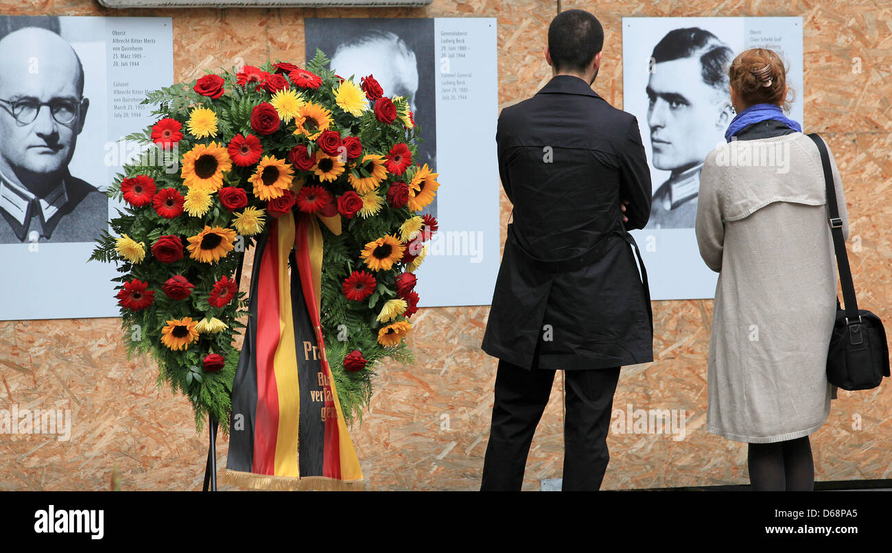 Of july 20 plot hi-res stock photography and images - Alamy