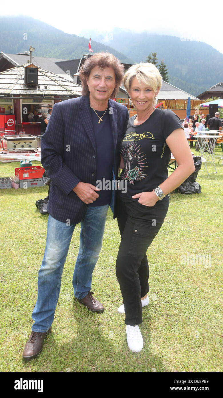 German singers Olaf Malolepski and Claudia Jung pose a day before the ...