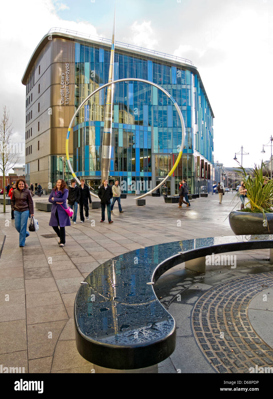The new Central Library in Cardiff Stock Photo - Alamy