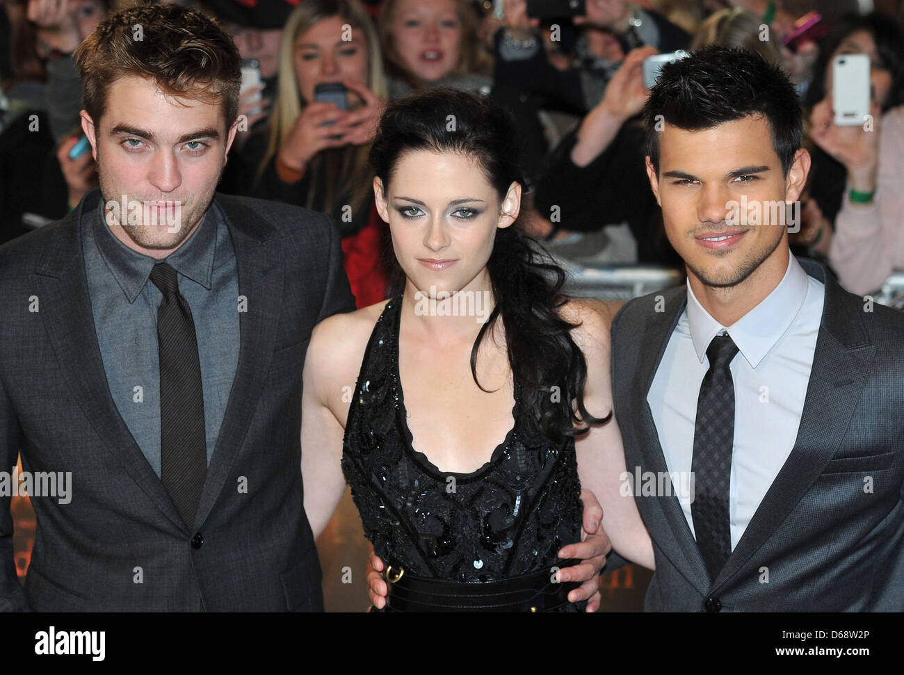 Kristen Stewart And Robert Pattinson Twilight Wallpaper Hd