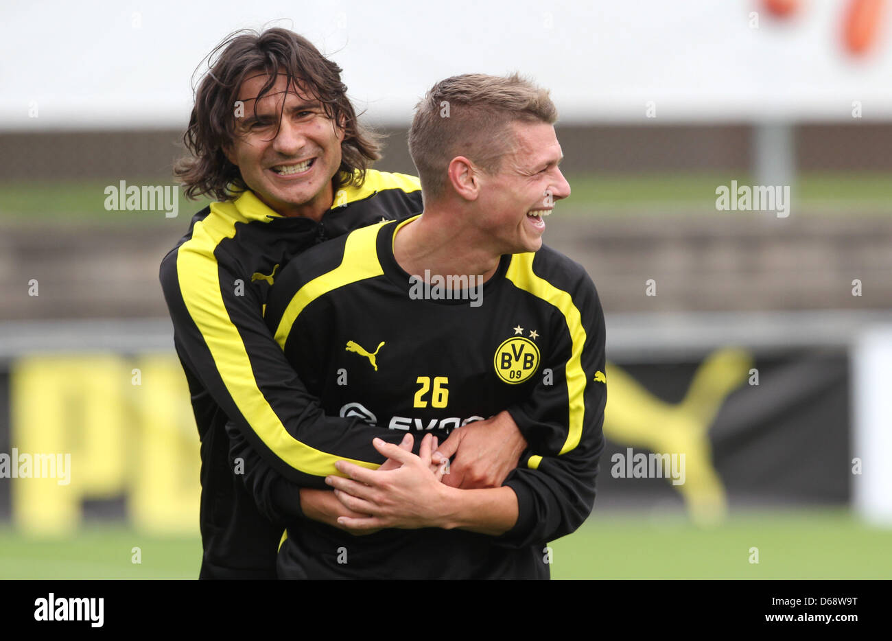 Co-cach of Bundeliga soccer club Borussia Dortmund, Zeljko Buvac (L ...